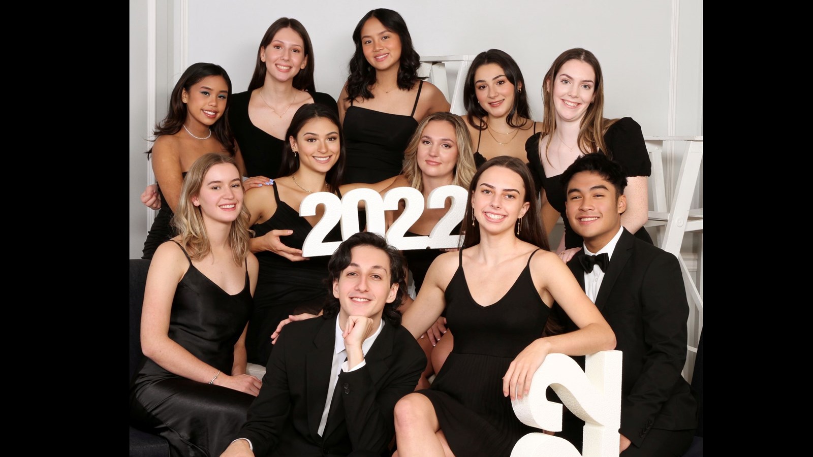 Grad Photos (Individual & Group)